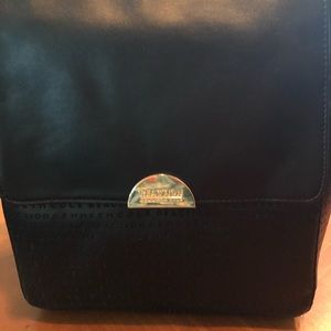 Kenneth Cole Reaction | Bags | Reaction Kenneth Cole Black Emboss Maple ...